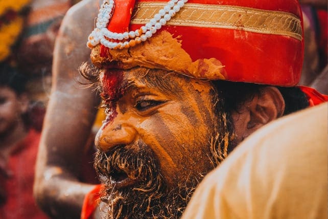 The Posture of Prayer: A Look at How Hindus Pray