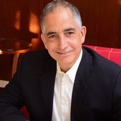 12 Signs of Power-Hungry Pastors