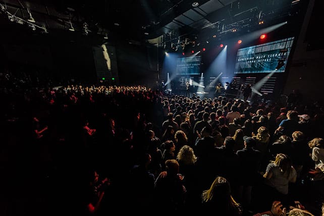 Carey Nieuwhof: 5 Reasons You Shouldn’t Copy a Megachurch