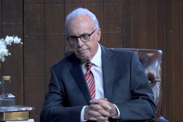 John MacArthur Shares His 'Heart and Soul Aches' for Friend Steven ...