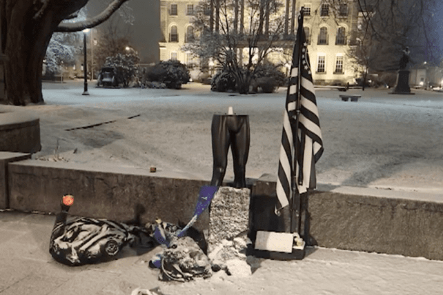 Satanic Temple Erects ‘Holiday Display’ To Compete With Christian ...